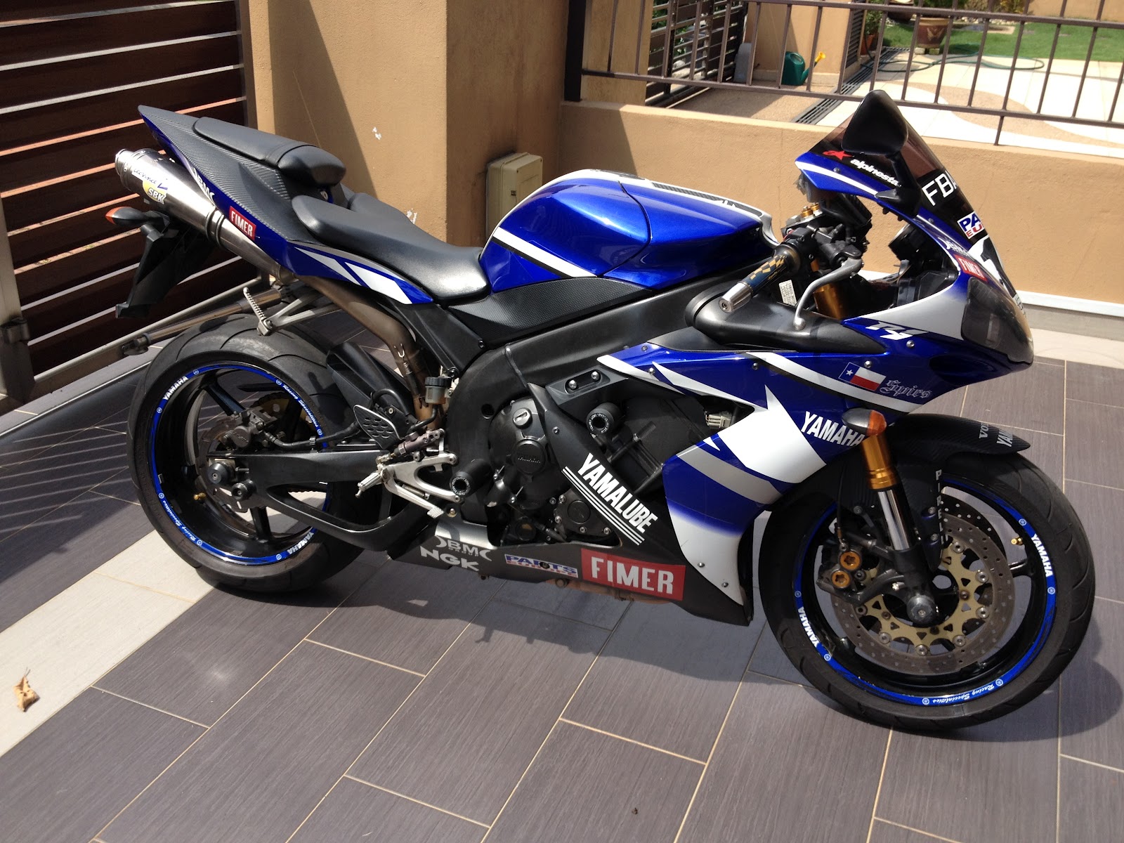 SUPER GREAT SPORTBIKES: YAMAHA YZF R1 2006 (SOLD)